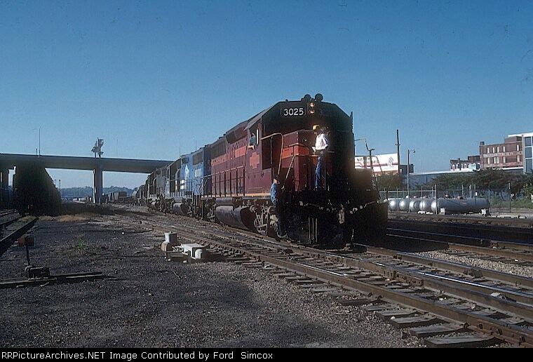 CMNW 3025 @ 12th Street Yard